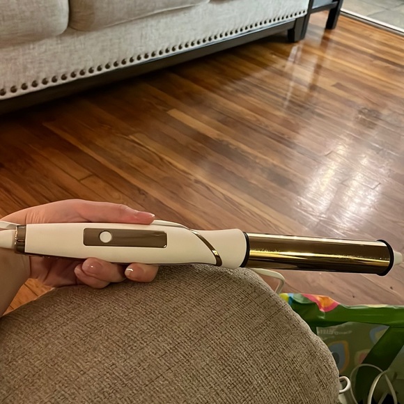 Hair | Kristin Ess 15 Barrell Curling Iron | Poshmark